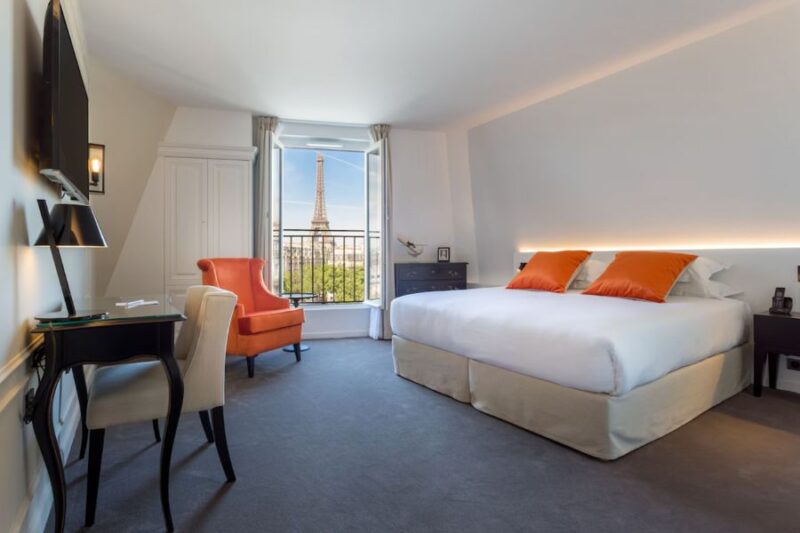8 Top Paris Hotels With Amazing Views you MUST book | Love and Paris