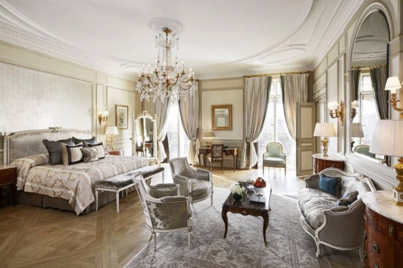 The 12 Most Luxurious Hotels for a Heavenly Stay in Paris | Love and Paris