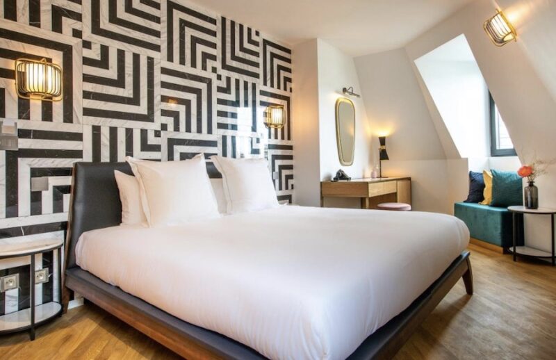 9 Stylish Paris Hotels That Cost Less Than €200 Per Night | Love and Paris